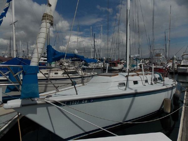 Whisper Cruising or Racing Sailboat ERICSON YACHTS 34' 1978 | YATCO