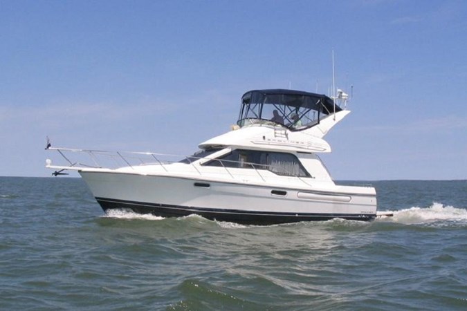 Meandher Motor Yacht BAYLINER 33' 2000 | YATCO