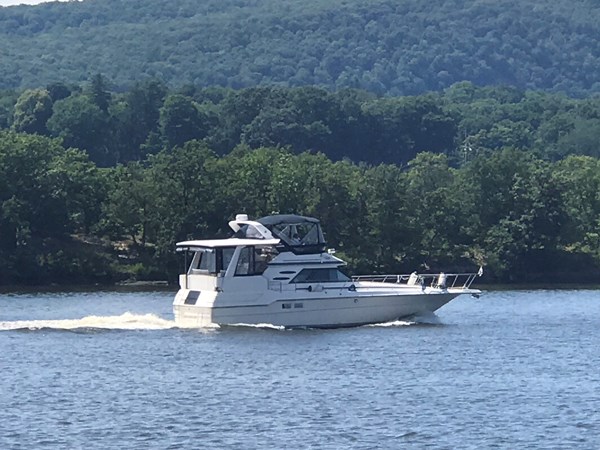 A Wonderful Life Motor Yacht SEA RAY 44' 1989 | YATCO