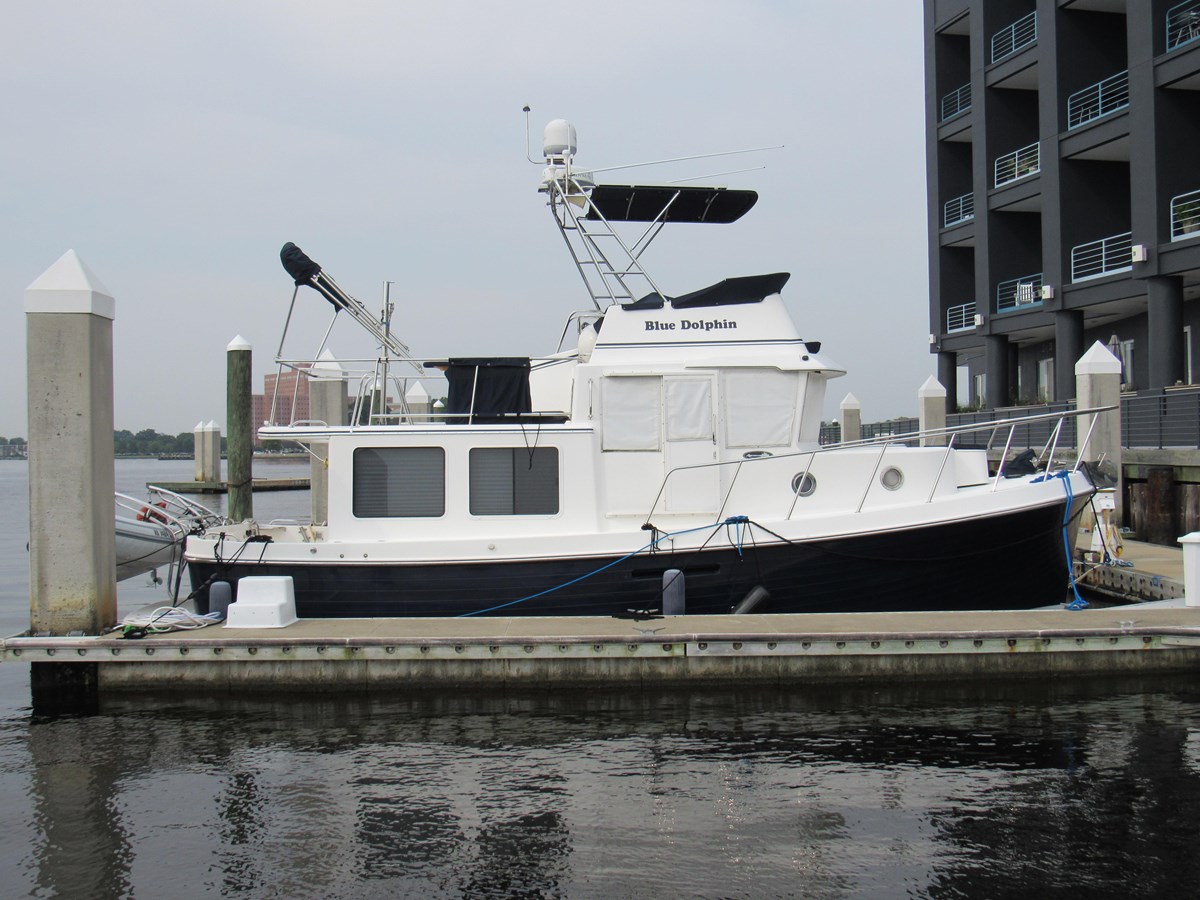 Blue Dolphin Trawler Yacht AMERICAN TUG 38' 5" 2009 | YATCO