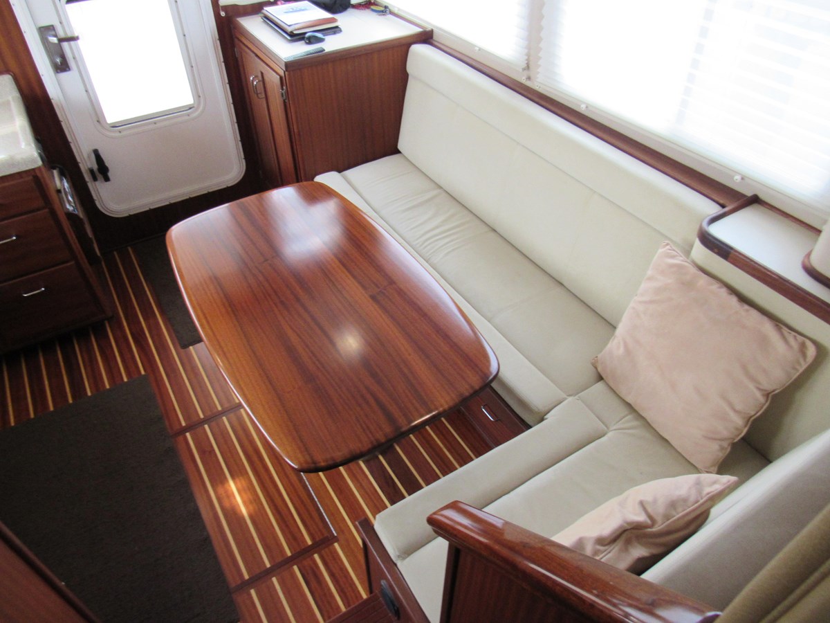 Blue Dolphin Trawler Yacht AMERICAN TUG 38' 5" 2009 | YATCO
