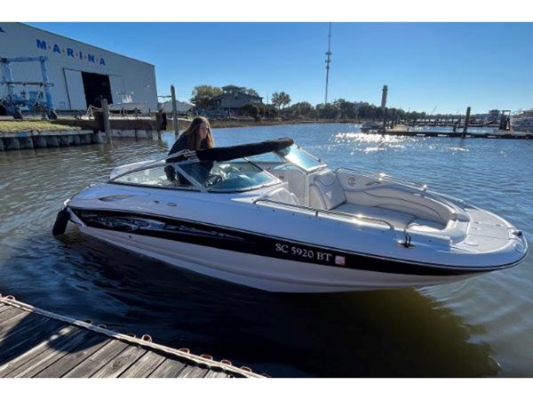 220 EX Boat CROWNLINE 22' 2005 | YATCO