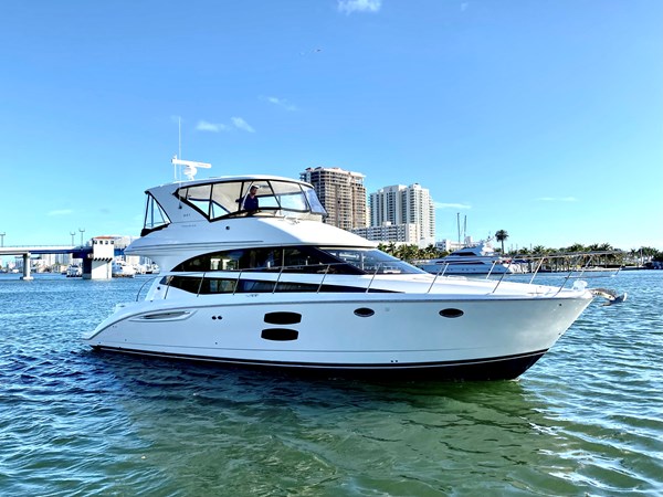 Private Party Motor Yacht MERIDIAN 44' 1" 2009 | YATCO