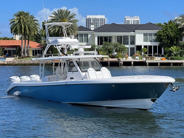 2019 Everglades 435CC Boat EVERGLADES 43' 2019 | YATCO