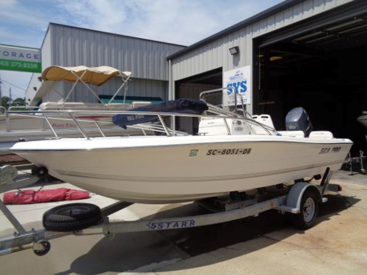 180 Center Console Boat SEA PRO 19' 2005 | YATCO