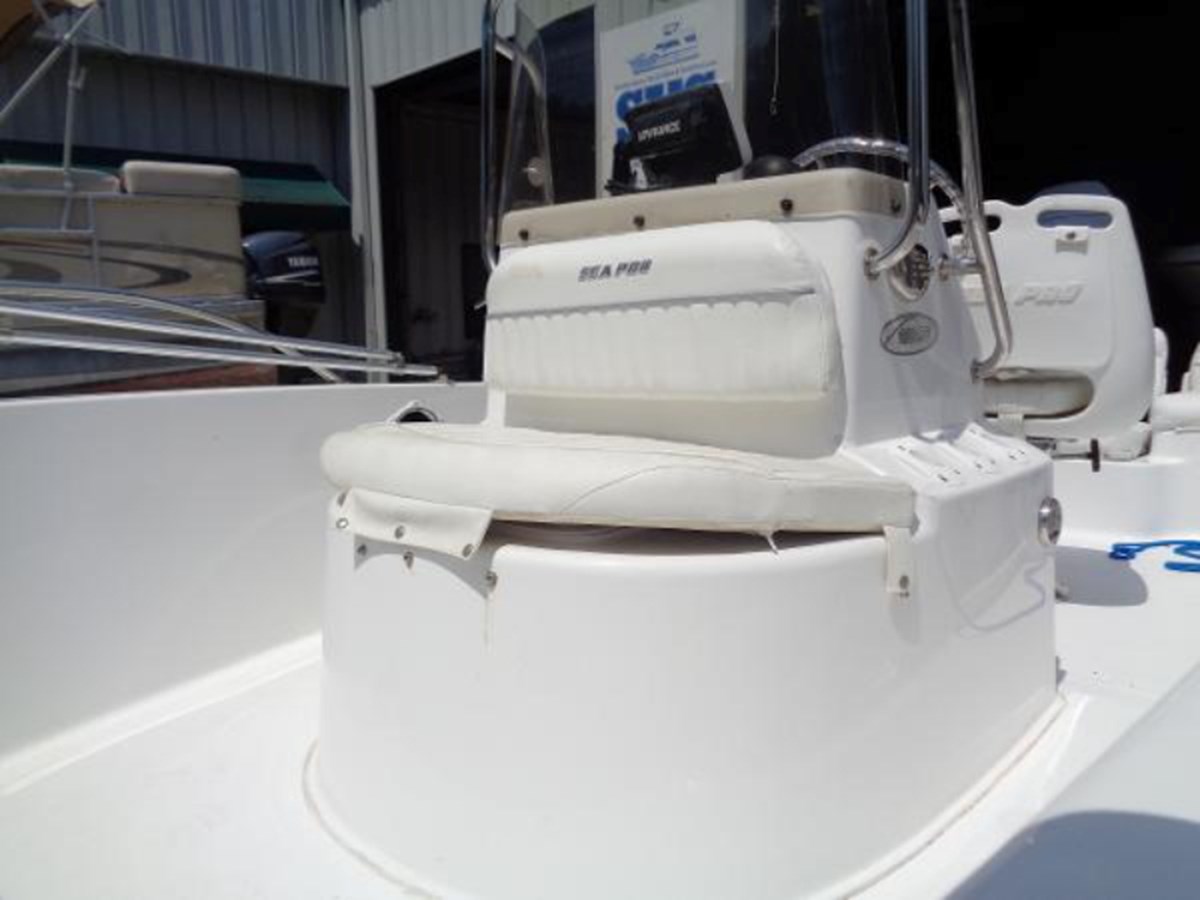180 Center Console Boat SEA PRO 19' 2005 | YATCO