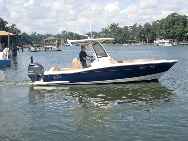 235 XSF Boat SCOUT BOATS 23' 2019 | YATCO