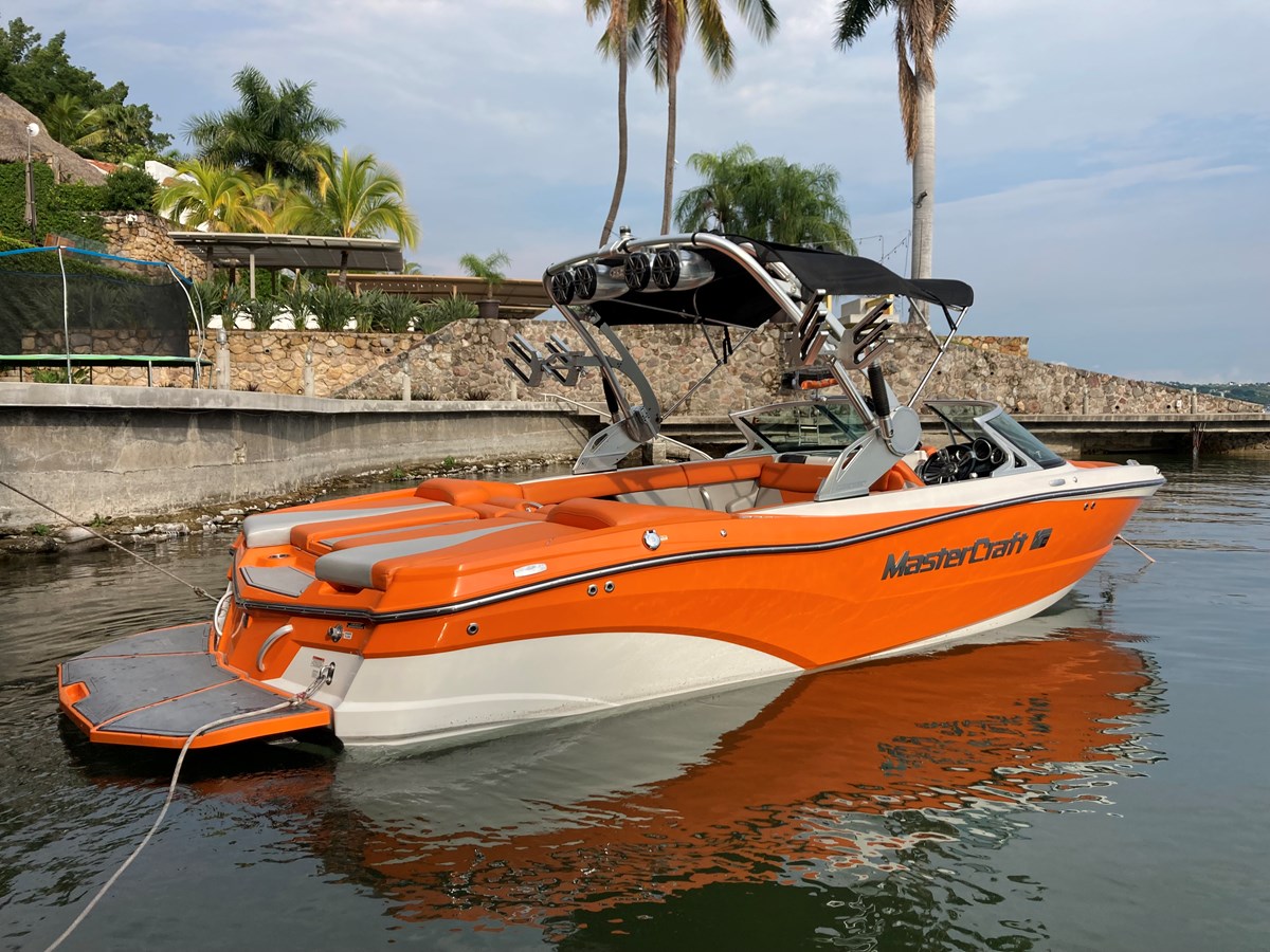 2017 Mastercraft XT23 @ Tequesquitengo Boat MASTERCRAFT 23' 2017 | YATCO