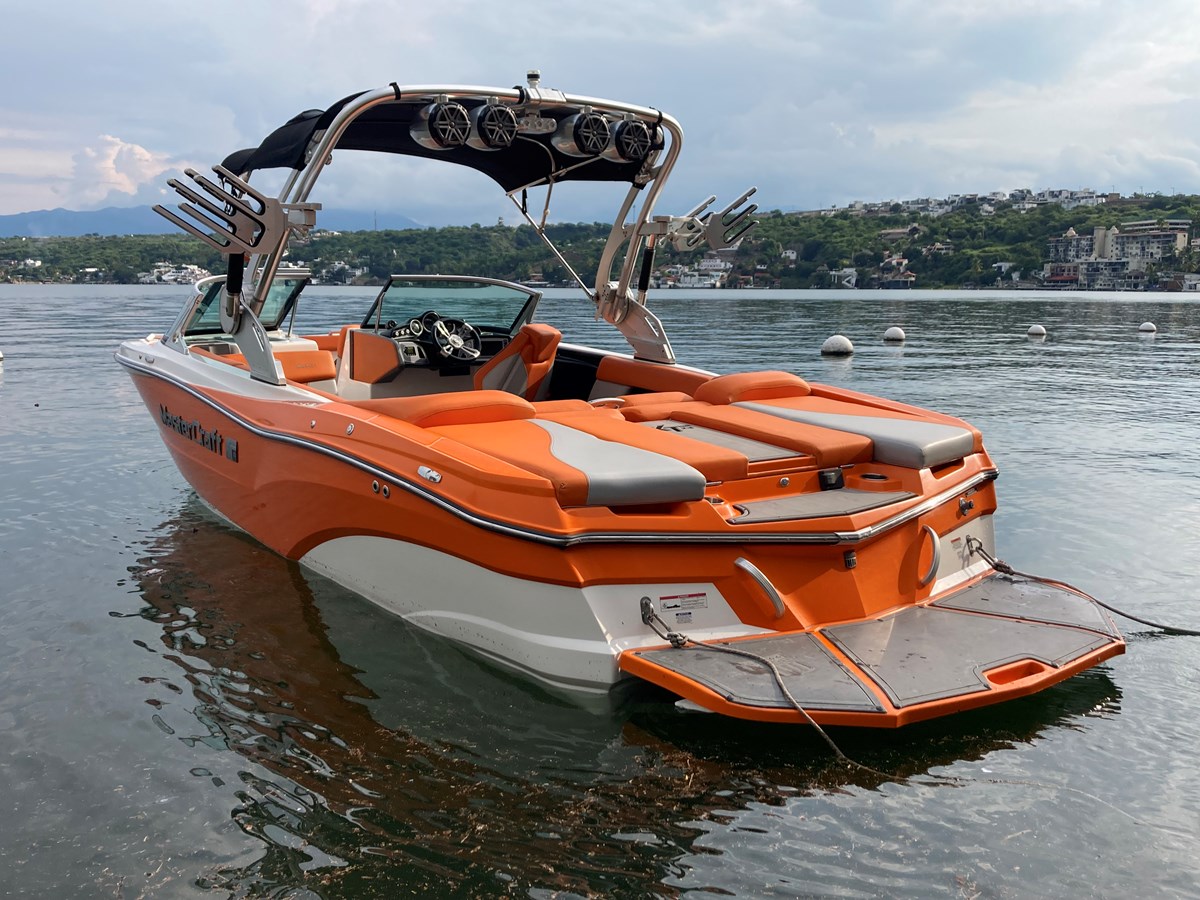2017 Mastercraft XT23 @ Tequesquitengo Boat MASTERCRAFT 23' 2017 | YATCO