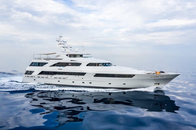 VICTORIA DEL MAR Motor Yacht DELTA 164' 1" 2006 | YATCO