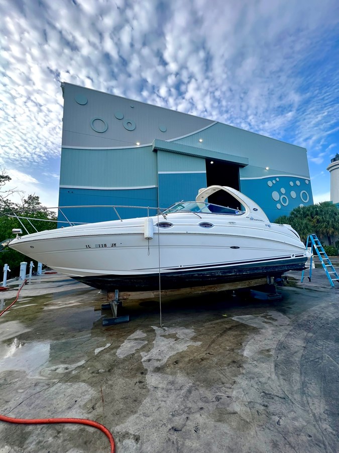 ROE BOAT Yacht for Sale | 31' SEA RAY 2005 | FGI