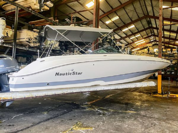 2021 Nauticstar 243 DC Boat NAUTIC STAR 24' 3" 2021 | YATCO