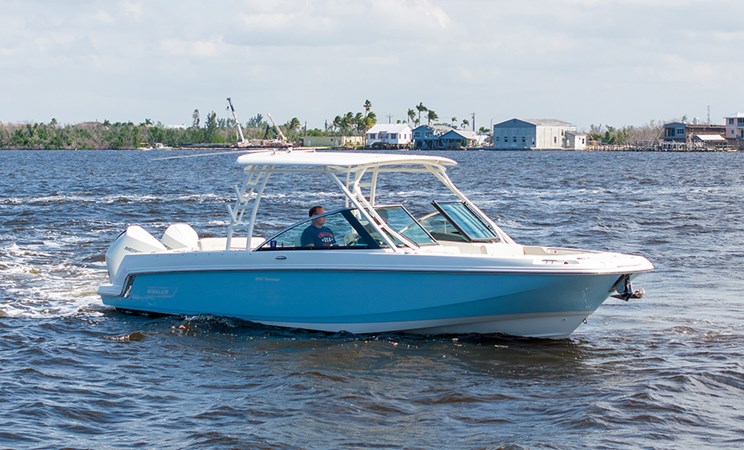 TRIPLE F Boat BOSTON WHALER 27' 2019 | YATCO