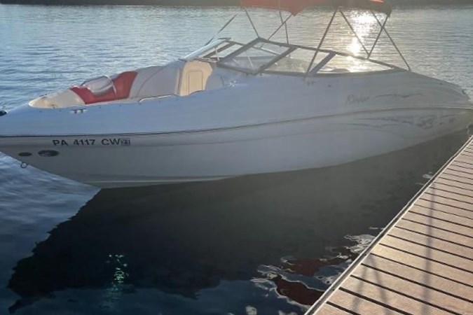 2005 Rinker 232 Captiva Bowrider Boat RINKER 23' 2005 | YATCO