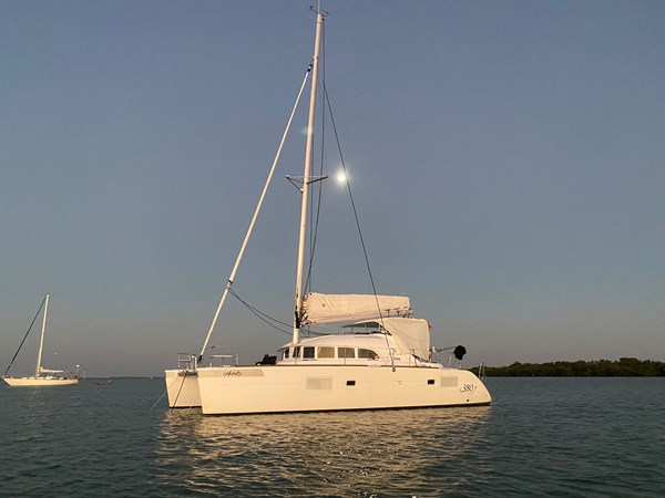 DIAMOND DAYS Catamaran LAGOON 38' 2019 | YATCO
