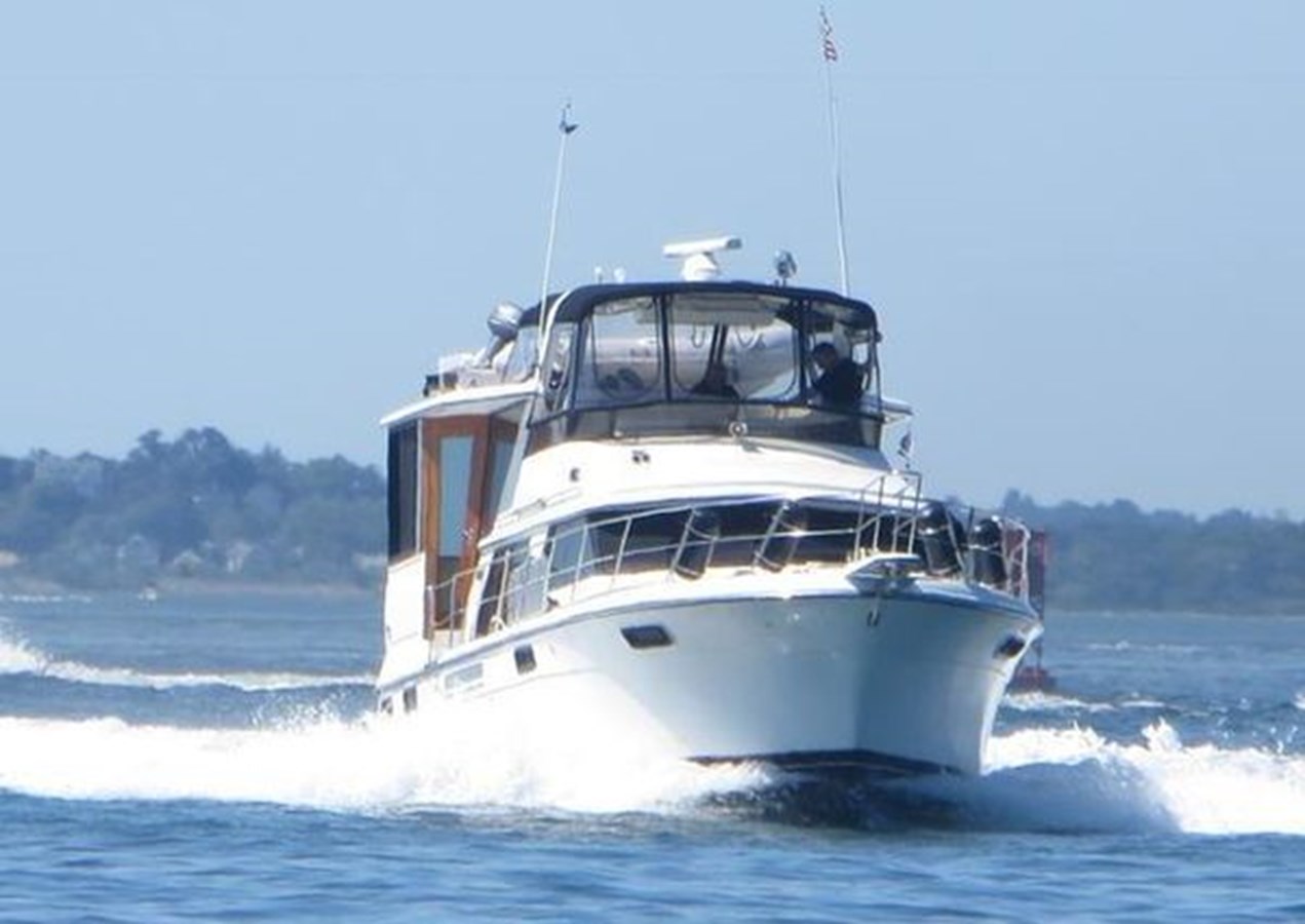 1988 Carver 42 Aft Cabin Motor Yacht CARVER 42' 1988 | YATCO