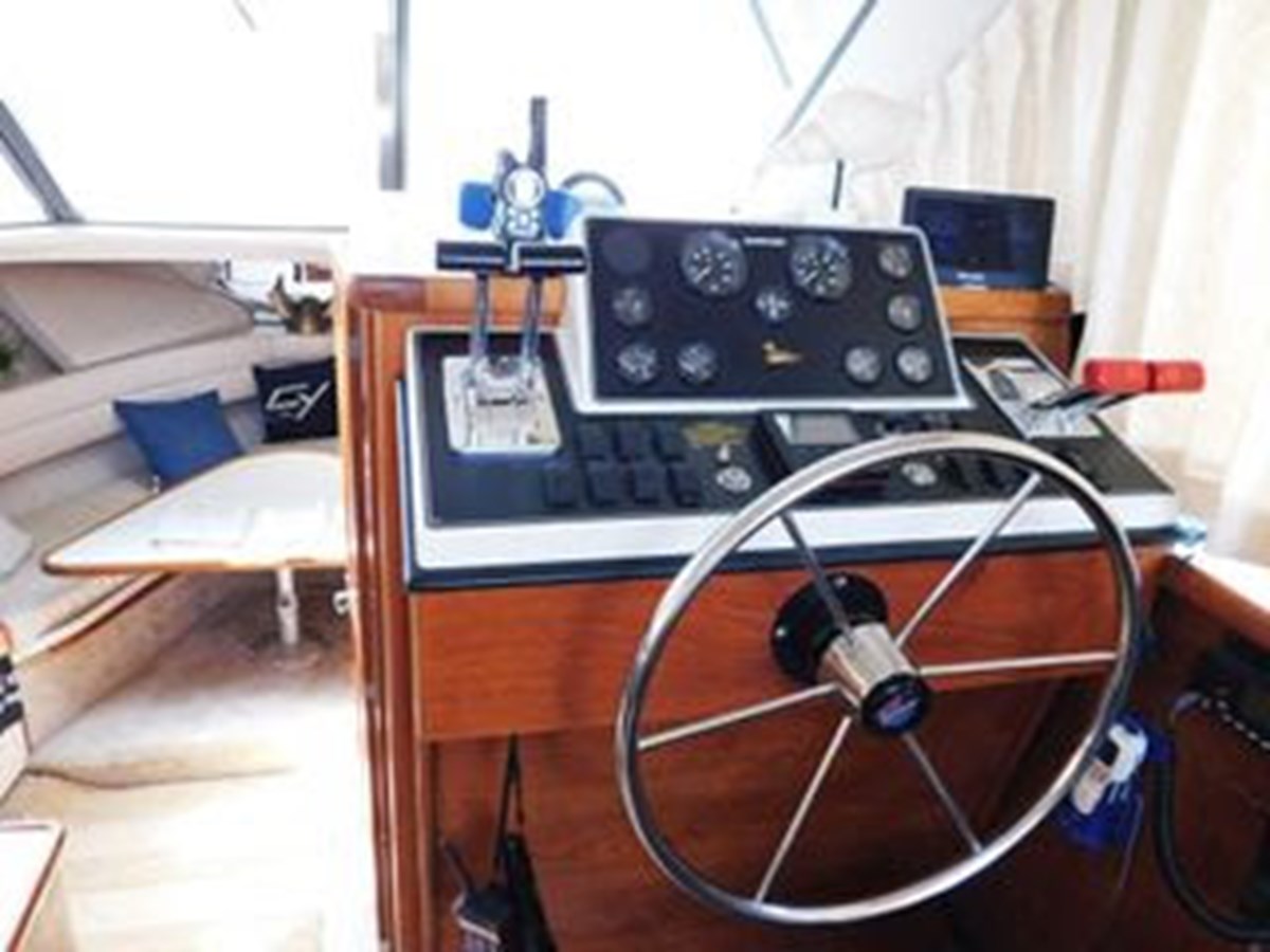 1994 Carver 300 Aft Cabin Motor Yacht CARVER 30' 1994 | YATCO