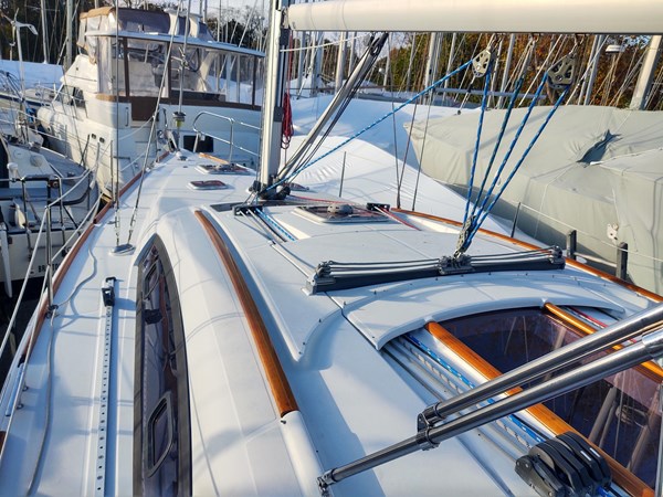 ASHERAH Cruising Sailboat BENETEAU 39' 10" 2011 | YATCO