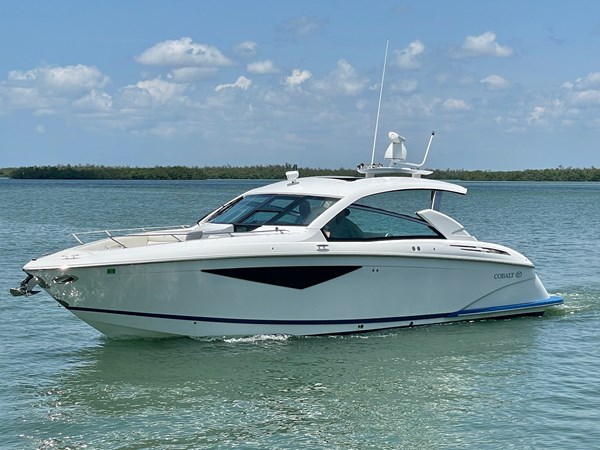 FAMILY FUND (Copy) Boat COBALT 36' 2018 | YATCO
