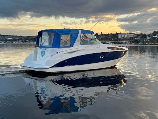 Bayliner 325 Express Cruiser Cruising Yacht BAYLINER 32' 2007 | YATCO