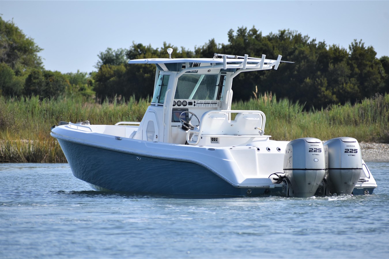 2007 Everglades 260 CC Boat EVERGLADES 27' 2007 | YATCO