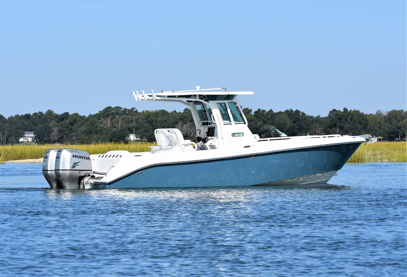 2007 Everglades 260 CC Boat EVERGLADES 27' 2007 | YATCO
