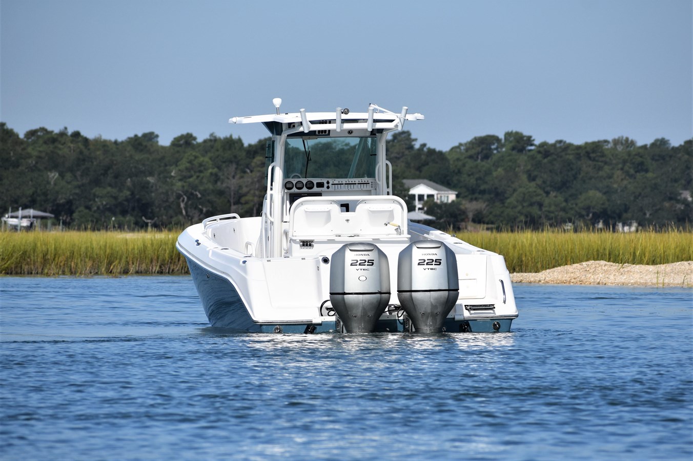2007 Everglades 260 CC Boat EVERGLADES 27' 2007 | YATCO