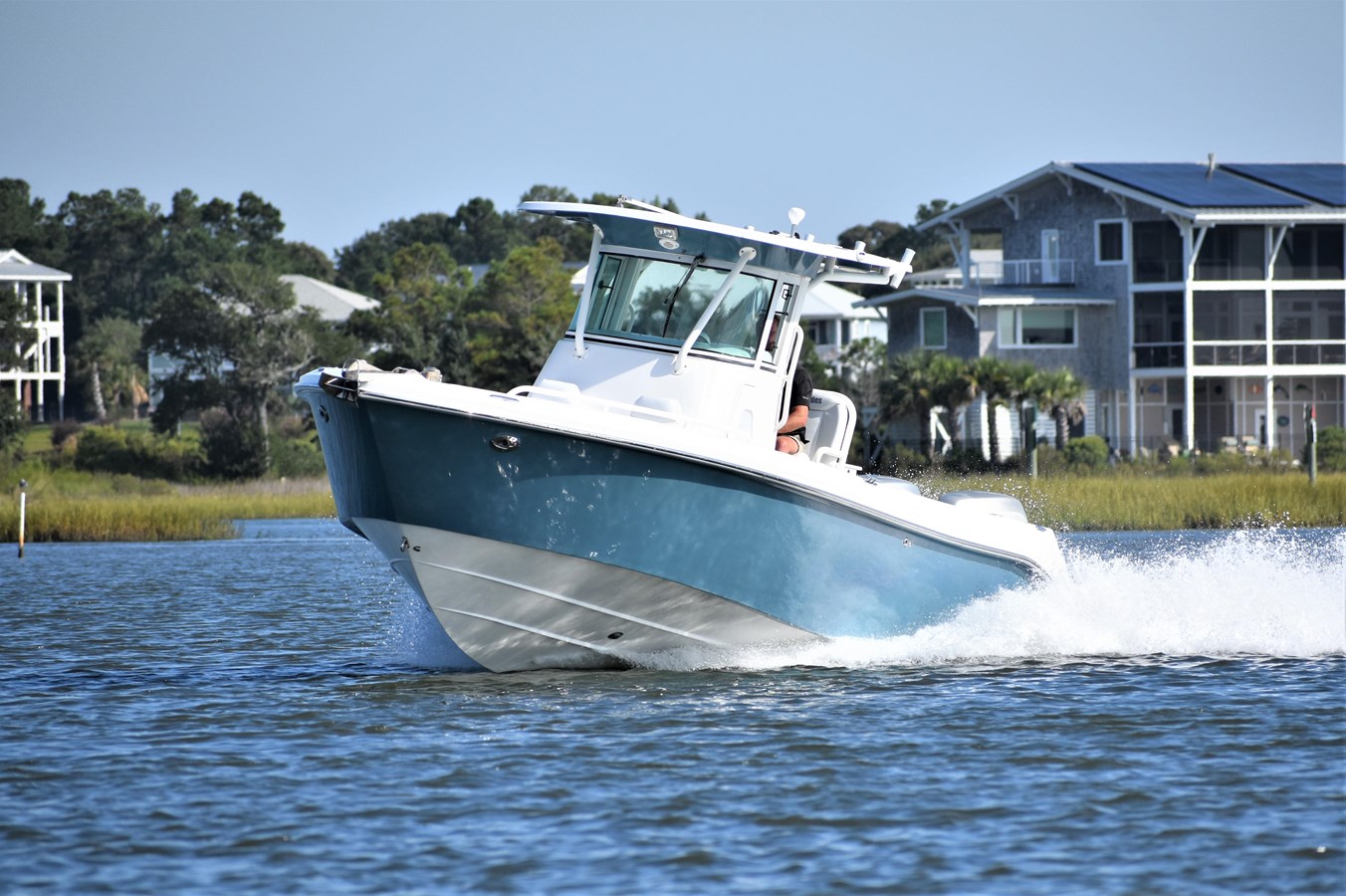 2007 Everglades 260 CC Boat EVERGLADES 27' 2007 | YATCO