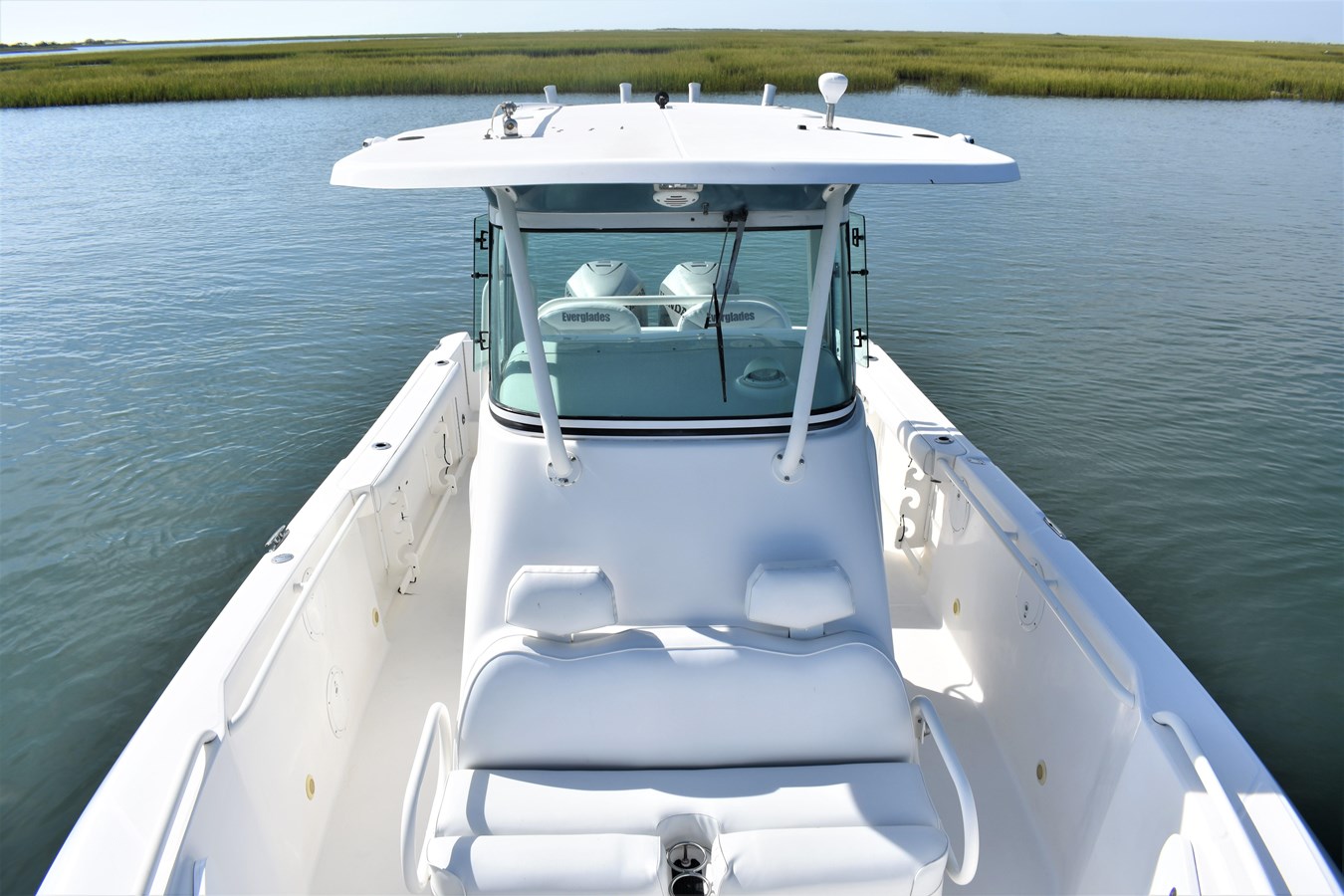 2007 Everglades 260 CC Boat EVERGLADES 27' 2007 | YATCO