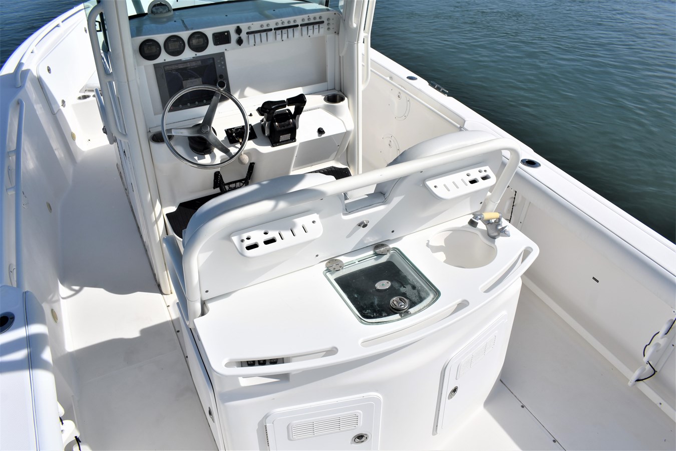 2007 Everglades 260 CC Boat EVERGLADES 27' 2007 | YATCO