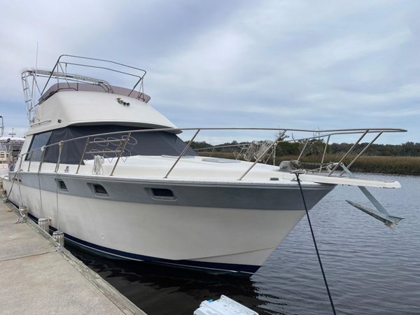 1985 Silverton 40 Convertible Motor Yacht SILVERTON 40' 1985 | YATCO