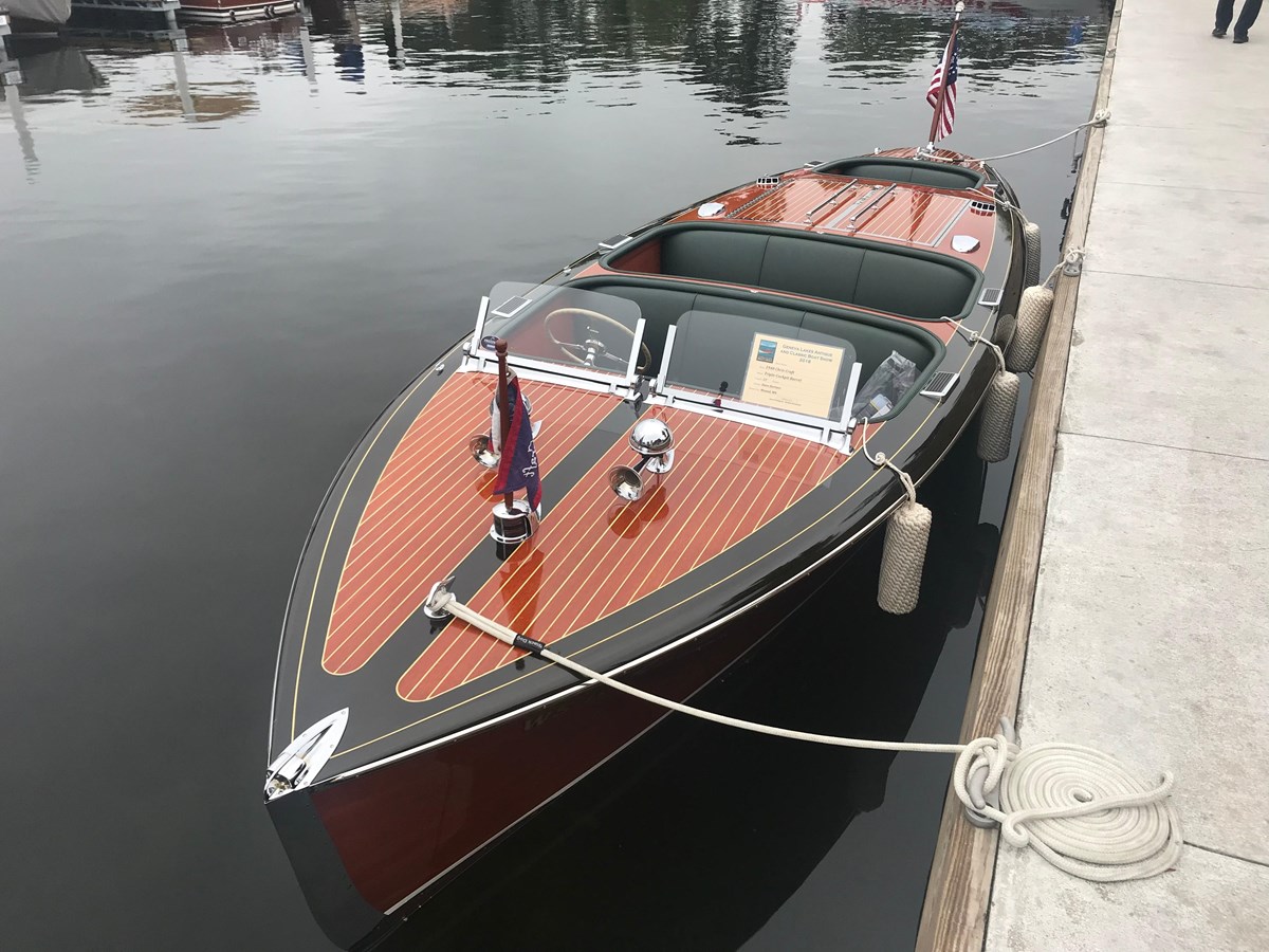 1940 Chris-Craft Deluxe Runabout Yacht for Sale | 23' CHRIS-CRAFT