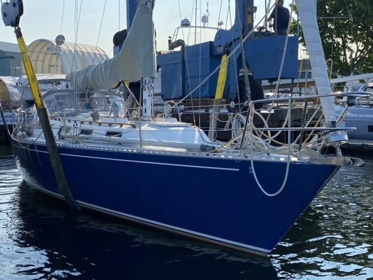 1987 J Boats J/40 | Superyacht Sales and Charter