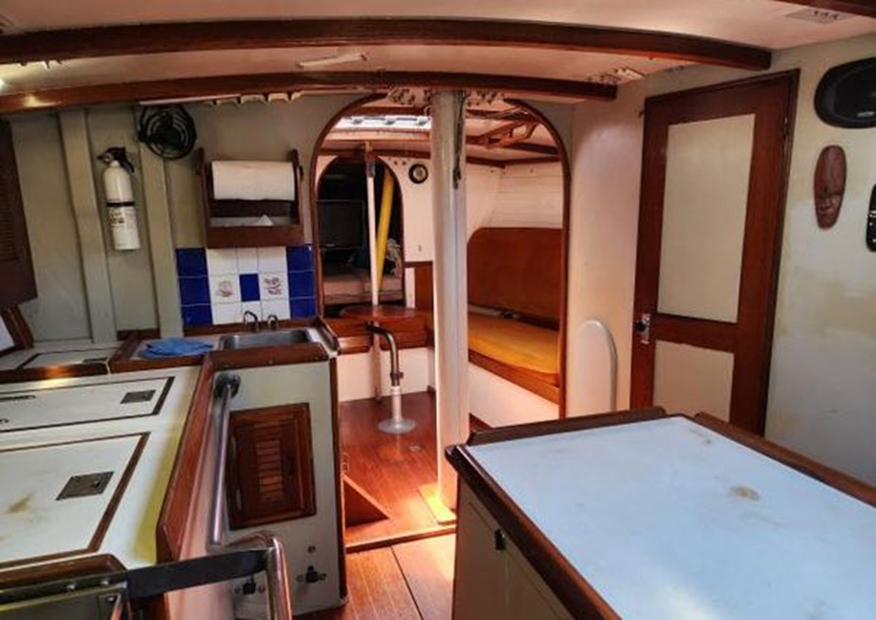 Scaramouche Cruising or Racing Sailboat TANTON 46' 1977 | YATCO
