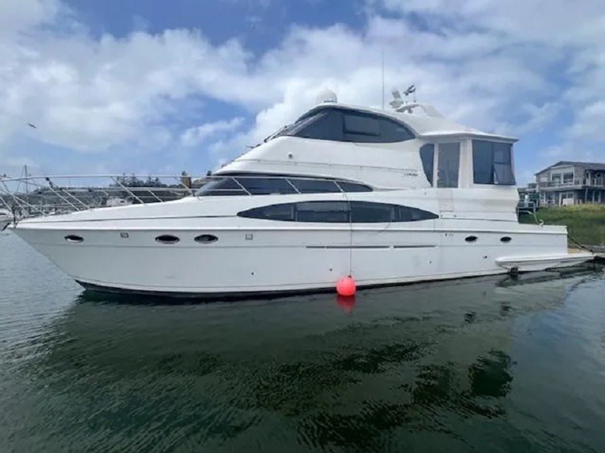 2002 Carver 564 Cockpit Motor Yacht