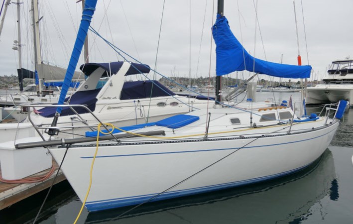 KOZMIC BLUES Cruising or Racing Sailboat OLSON 30' 1987 | YATCO