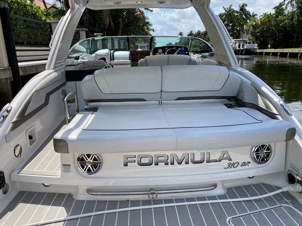 2021 FORMULA Yacht for Sale | 32' 8" Boat Florida 413868 | YATCO
