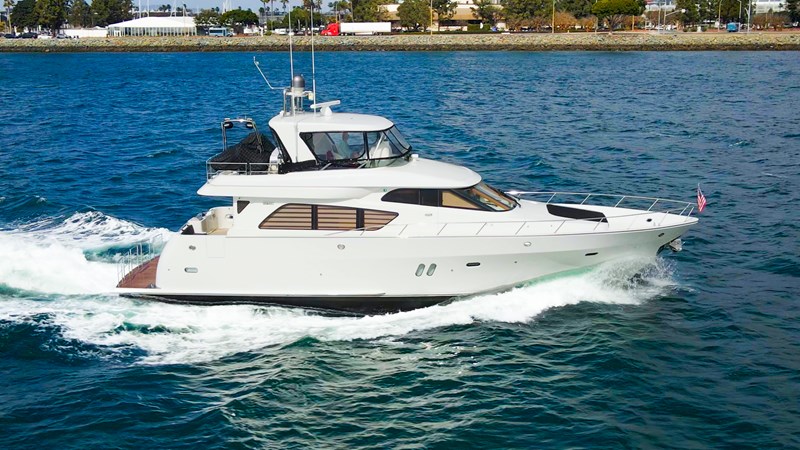 YOLO Motor Yacht MCKINNA 65' 2008 | YATCO