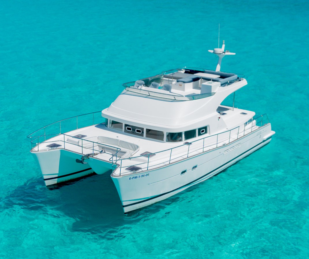 2006 Lagoon 44 PC @ Canucn Catamaran LAGOON 44' 2006 | YATCO