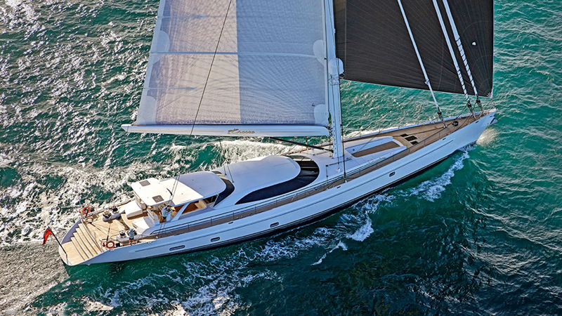 2013 ALLOY Yacht for Sale | 144' 1" Deck Saloon Hawaii 441789 | YATCO
