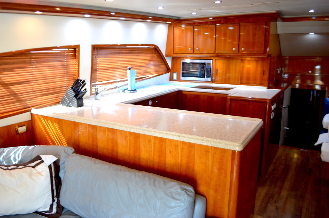 2004 BERTRAM Yacht for Sale | 57' Sport Fisherman Florida 441990 | YATCO