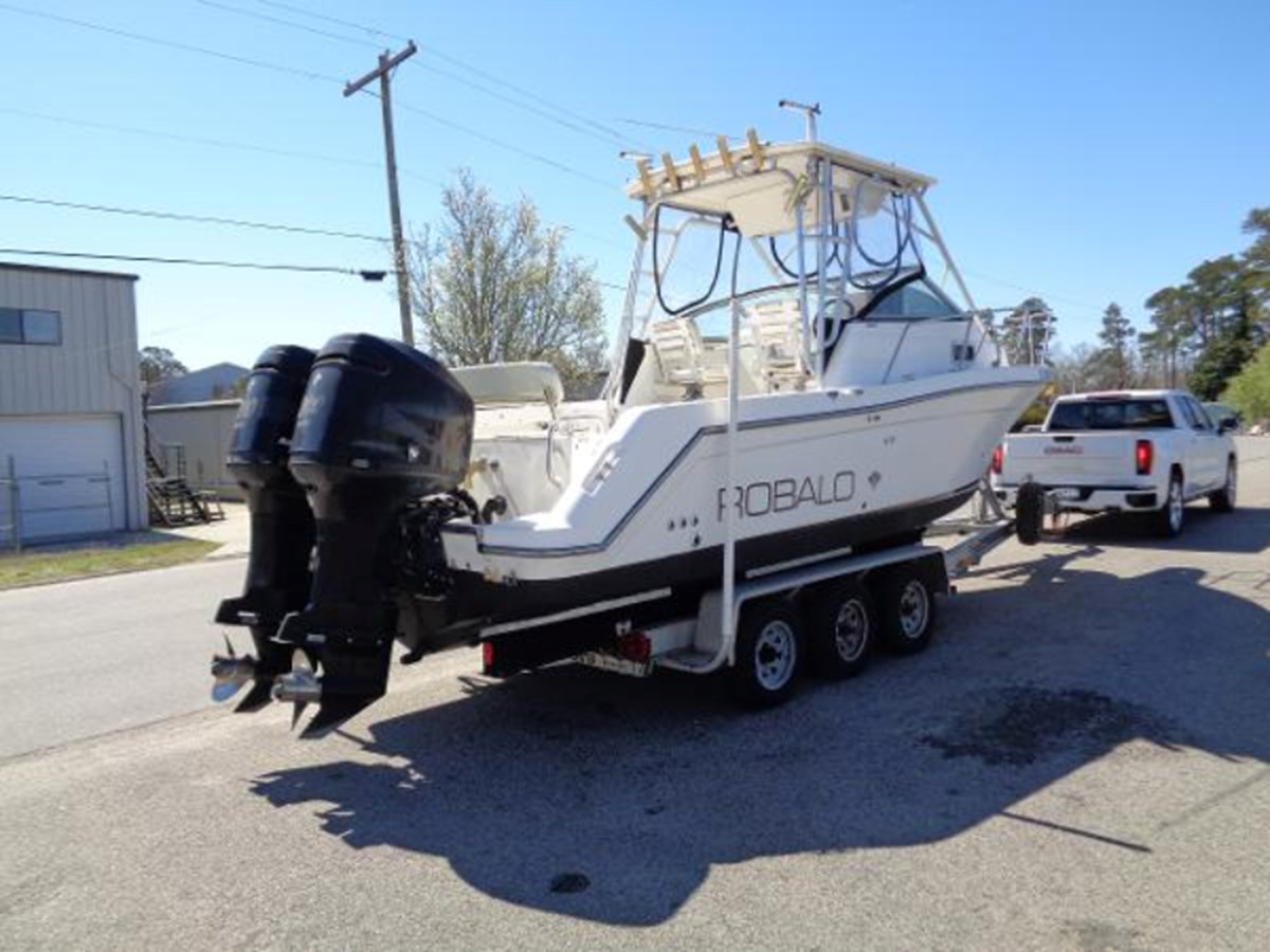 2640 Cuddy Cabin Boat ROBALO 27' 1" 2000 | YATCO