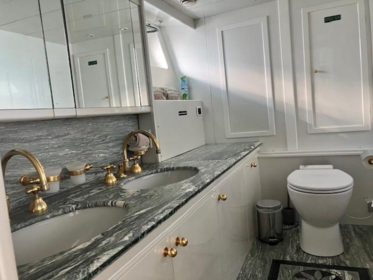 VERSILCRAFT 1996 29.7m à Vendre | Yacht VERSILCRAFT d'Occasion à Vendre ...