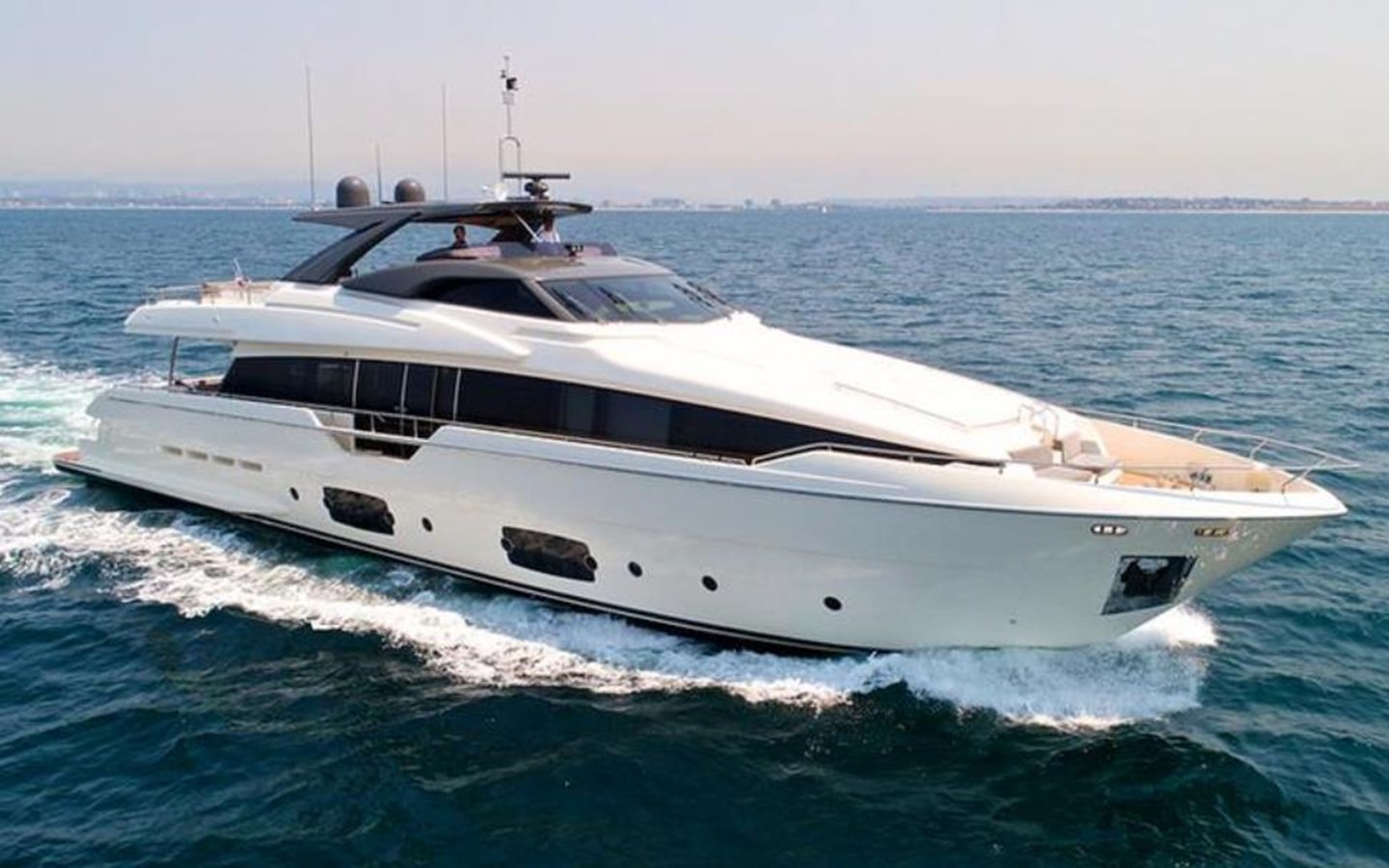 FERRETTI YACHTS 2016 29 26m In Vendita Yacht FERRETTI YACHTS Usato In