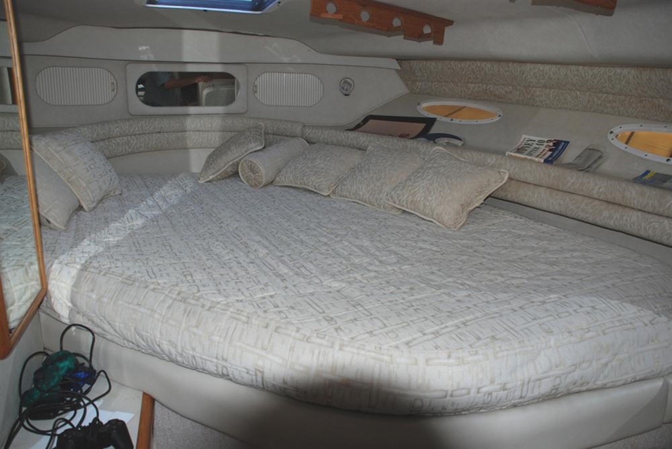 33' Sea Ray Sundancer 1997 Cruising Yacht SEA RAY 33' 1997 | YATCO